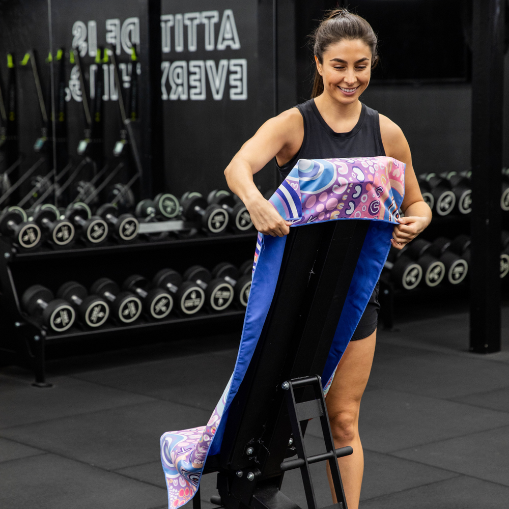 Black Hooded Gym Towel | Best Selling | Cheeky Winx